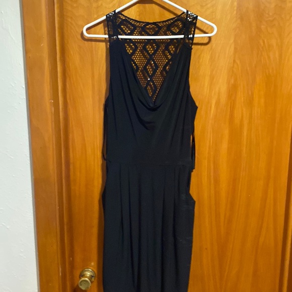 BISOU | Dresses | Bisou Size 8 Beautiful Black Dress With Pockets And Silver Designs On Back ...